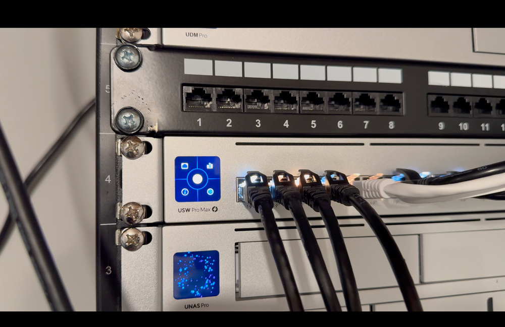 Ubiquiti UniFi Home Network and Rack Setup 2025