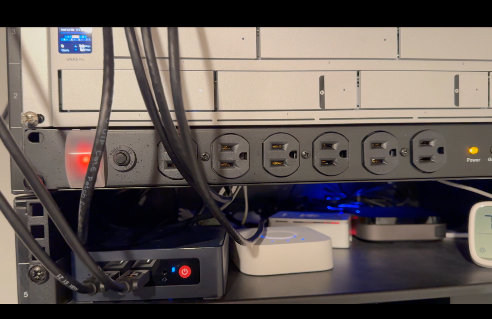 Ubiquiti UniFi Home Network and Rack Setup 2025